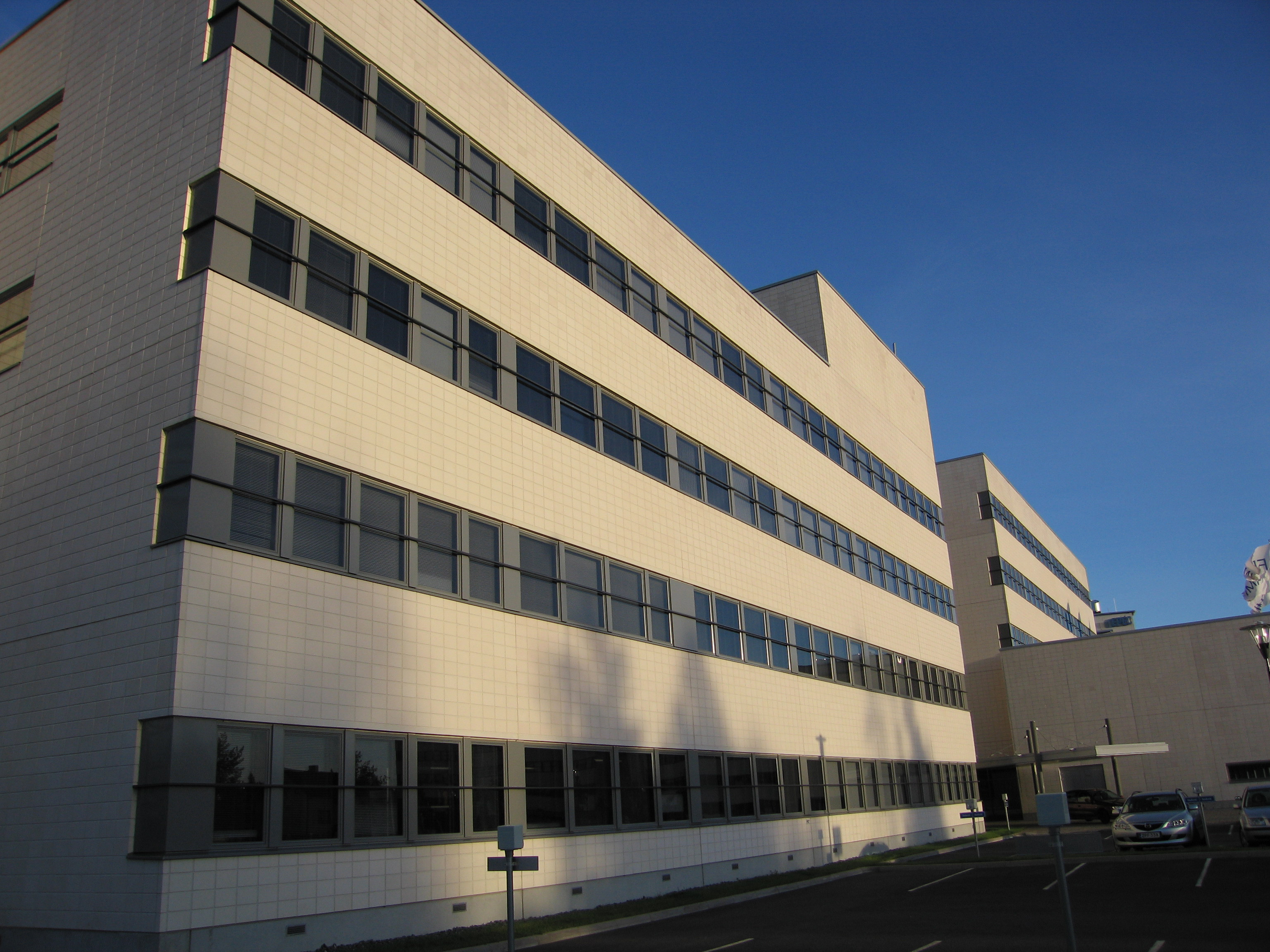 Unclassified doors - Skaala